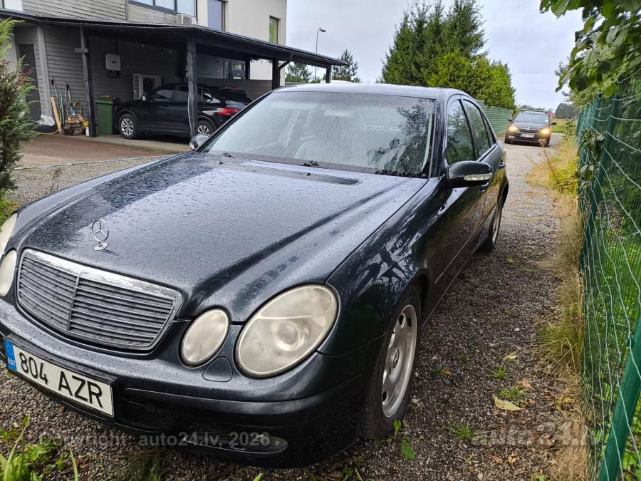Melns Mercedes-Benz E-Class 2006 Tallina, ar dzinēja tilpumu 1.80 L un nobraukumu 291 tūkst. km par 2490 €, foto 6 vietnē AUTOMOTO.COM.LV