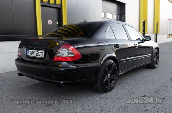 Black Mercedes-Benz E-Class 2007 in Tallinn, with an engine capacity of 3.00 L and mileage of 0 thousand km for 4999 €, photo 5 on AUTOMOTO.COM.LV