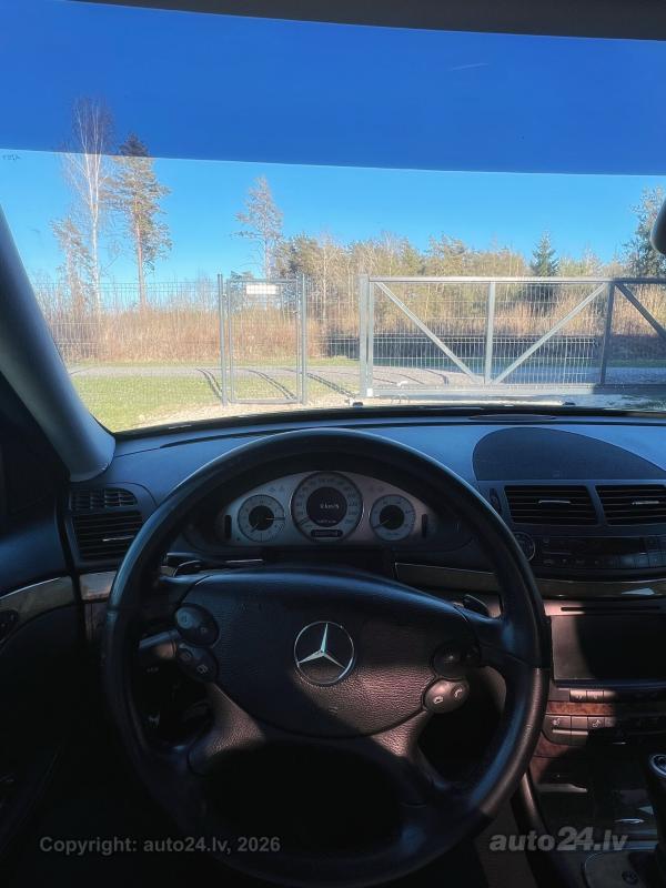 Black Mercedes-Benz E-Class 2007 in Tallinn, with an engine capacity of 3.00 L and mileage of 332 thousand km for 4200 €, photo 9 on AUTOMOTO.COM.LV