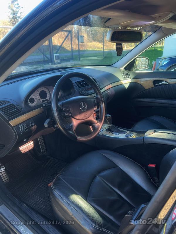 Black Mercedes-Benz E-Class 2007 in Tallinn, with an engine capacity of 3.00 L and mileage of 332 thousand km for 4200 €, photo 10 on AUTOMOTO.COM.LV