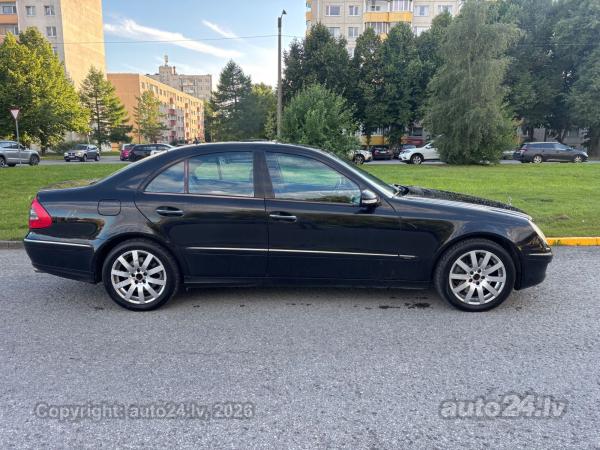 Melns Mercedes-Benz E-Class 2007 Tallina, ar dzinēja tilpumu 3.00 L un nobraukumu 327 tūkst. km par 3499 €, foto 7 vietnē AUTOMOTO.COM.LV