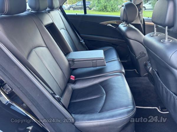 Melns Mercedes-Benz E-Class 2007 Tallina, ar dzinēja tilpumu 3.00 L un nobraukumu 327 tūkst. km par 3499 €, foto 8 vietnē AUTOMOTO.COM.LV