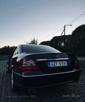 Melns Mercedes-Benz E-Class 2007 Tallina, ar dzinēja tilpumu 3.00 L un nobraukumu 0 tūkst. km par 8000 €, foto 7 vietnē AUTOMOTO.COM.LV