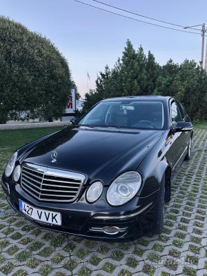 Melns Mercedes-Benz E-Class 2007 Tallina, ar dzinēja tilpumu 3.00 L un nobraukumu 0 tūkst. km par 8000 €, foto 11 vietnē AUTOMOTO.COM.LV