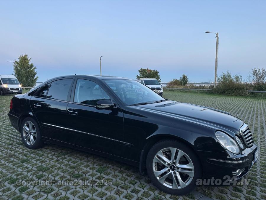 Melns Mercedes-Benz E-Class 2007 Tallina, ar dzinēja tilpumu 3.00 L un nobraukumu 0 tūkst. km par 8000 €, foto 14 vietnē AUTOMOTO.COM.LV