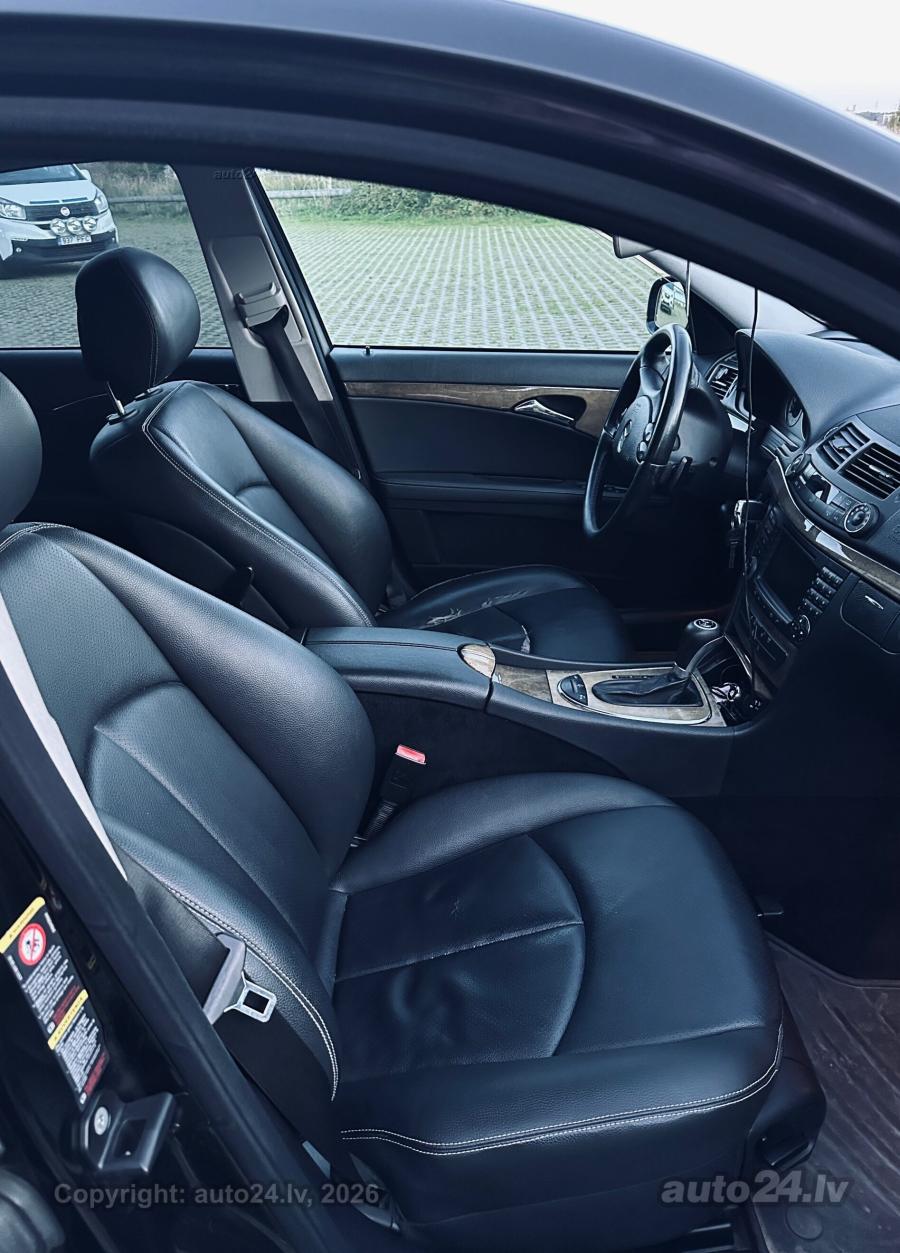 Melns Mercedes-Benz E-Class 2007 Tallina, ar dzinēja tilpumu 3.00 L un nobraukumu 0 tūkst. km par 8000 €, foto 16 vietnē AUTOMOTO.COM.LV