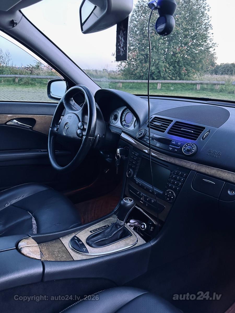 Melns Mercedes-Benz E-Class 2007 Tallina, ar dzinēja tilpumu 3.00 L un nobraukumu 0 tūkst. km par 8000 €, foto 17 vietnē AUTOMOTO.COM.LV