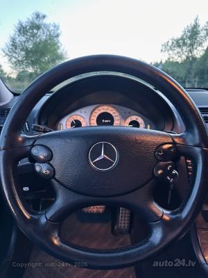 Melns Mercedes-Benz E-Class 2007 Tallina, ar dzinēja tilpumu 3.00 L un nobraukumu 0 tūkst. km par 8000 €, foto 21 vietnē AUTOMOTO.COM.LV