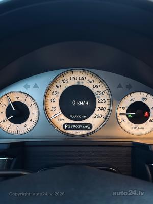 Melns Mercedes-Benz E-Class 2007 Tallina, ar dzinēja tilpumu 3.00 L un nobraukumu 0 tūkst. km par 8000 €, foto 22 vietnē AUTOMOTO.COM.LV
