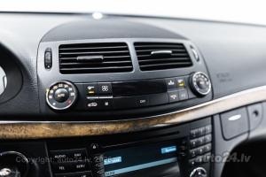 Black Mercedes-Benz E-Class 2008 in Tallinn, with an engine capacity of 3.00 L and mileage of 404 thousand km for 3999 €, photo 12 on AUTOMOTO.COM.LV