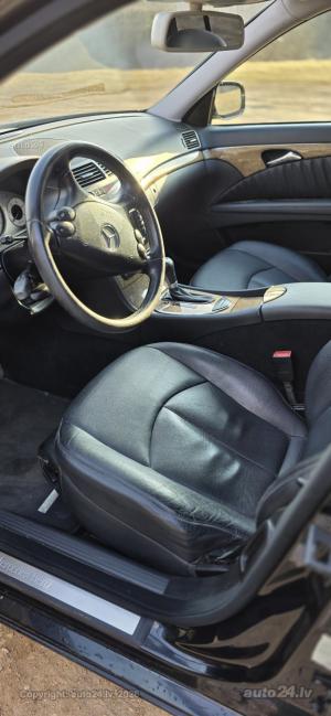 Melns Mercedes-Benz E-Class 2008 Karksi-Nuia, ar dzinēja tilpumu 2.10 L un nobraukumu 283 tūkst. km par 4500 €, foto 9 vietnē AUTOMOTO.COM.LV
