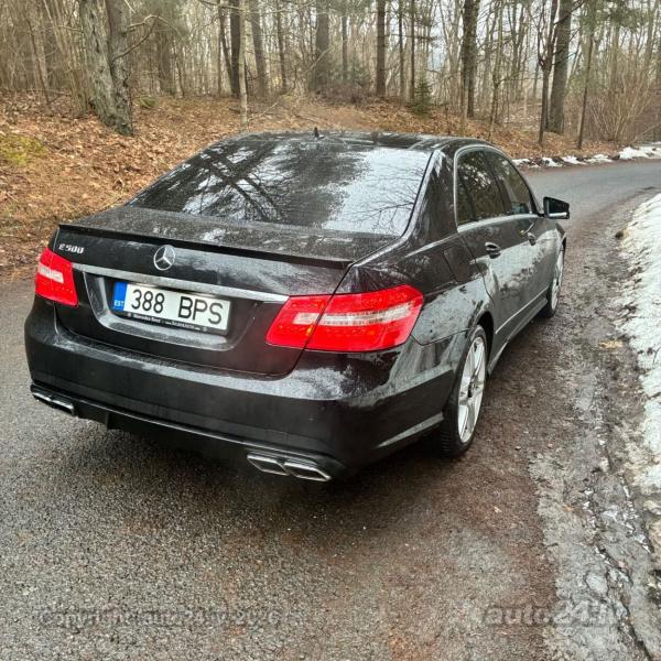 Melns Mercedes-Benz E-Class 2009 Tallina, ar dzinēja tilpumu 5.50 L un nobraukumu 230 tūkst. km par 15500 €, foto 9 vietnē AUTOMOTO.COM.LV
