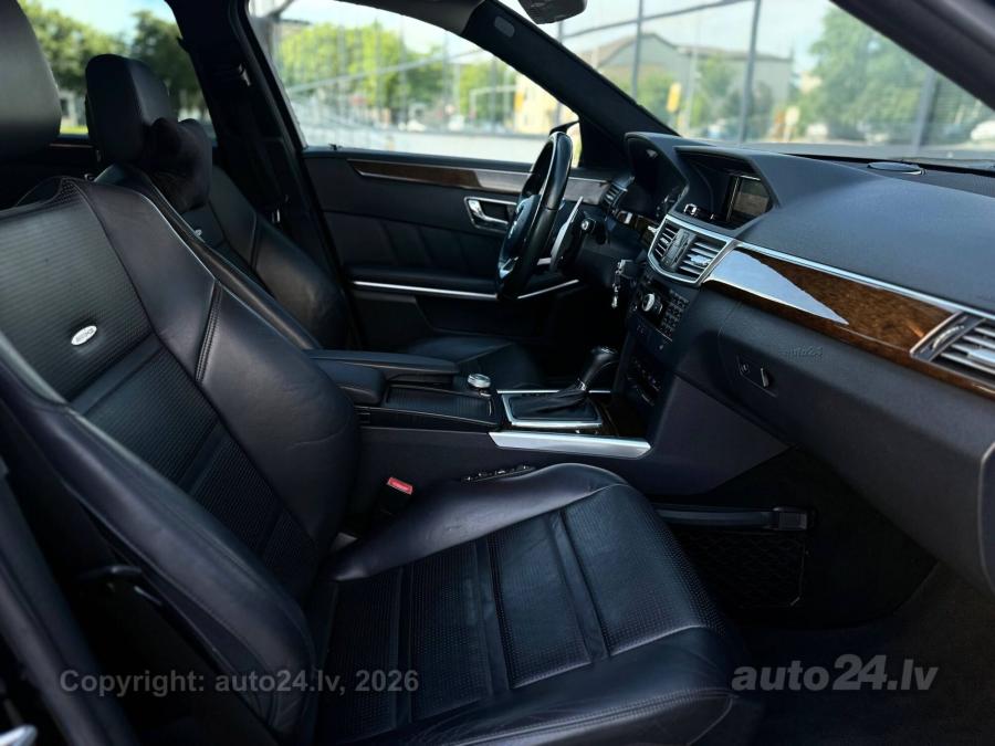 Black Mercedes-Benz E-Class 2009 in Tallinn, with an engine capacity of 2.10 L and mileage of 296 thousand km for 6499 €, photo 11 on AUTOMOTO.COM.LV
