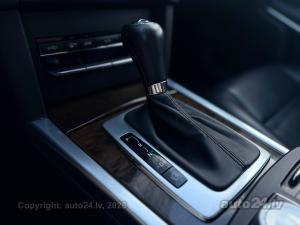 Black Mercedes-Benz E-Class 2009 in Tallinn, with an engine capacity of 2.10 L and mileage of 296 thousand km for 6499 €, photo 18 on AUTOMOTO.COM.LV