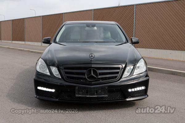 Black Mercedes-Benz E-Class 2009 in Tallinn, with an engine capacity of 3.00 L and mileage of 320 thousand km for 8999 €, photo 1 on AUTOMOTO.COM.LV