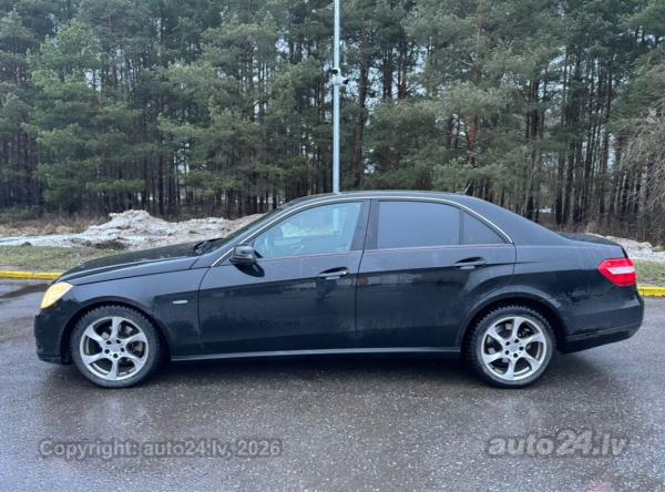Black Mercedes-Benz E-Class 2010 in Tallinn, with an engine capacity of 2.20 L and mileage of 0 thousand km for 8300 €, photo 3 on AUTOMOTO.COM.LV
