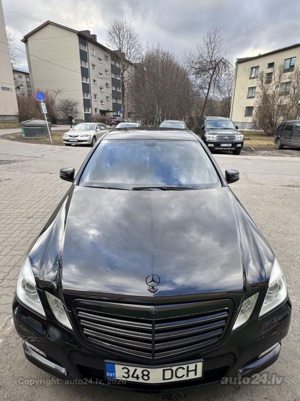Melns Mercedes-Benz E-Class 2010 Tallina, ar dzinēja tilpumu 2.10 L un nobraukumu 366 tūkst. km par 7200 €, foto 5 vietnē AUTOMOTO.COM.LV