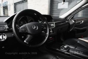 Black Mercedes-Benz E-Class 2010 in Tallinn, with an engine capacity of 3.00 L and mileage of 338 thousand km for 7800 €, photo 8 on AUTOMOTO.COM.LV