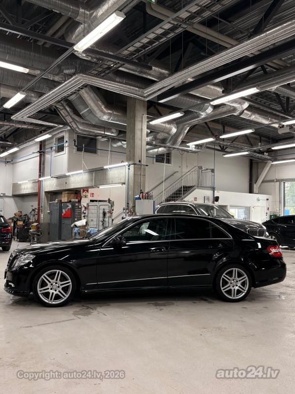 Melns Mercedes-Benz E-Class 2010 Tallina, ar dzinēja tilpumu 3.00 L un nobraukumu 360 tūkst. km par 8999 €, foto 1 vietnē AUTOMOTO.COM.LV