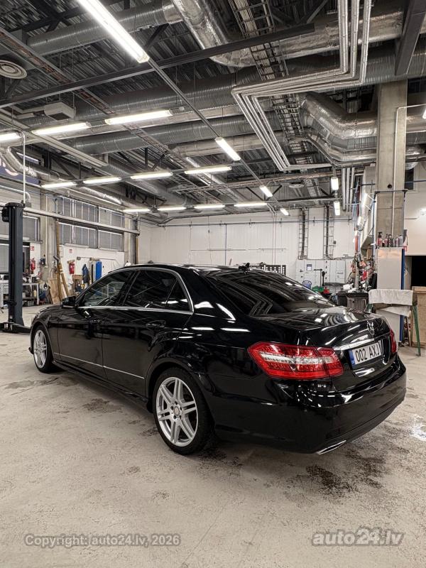 Black Mercedes-Benz E-Class 2010 in Tallinn, with an engine capacity of 3.00 L and mileage of 360 thousand km for 8999 €, photo 6 on AUTOMOTO.COM.LV