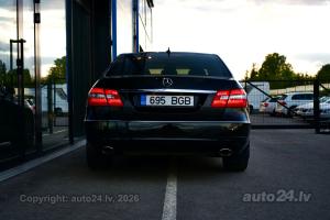 Melns Mercedes-Benz E-Class 2010 Tallina, ar dzinēja tilpumu 3.00 L un nobraukumu 423 tūkst. km par 6800 €, foto 5 vietnē AUTOMOTO.COM.LV