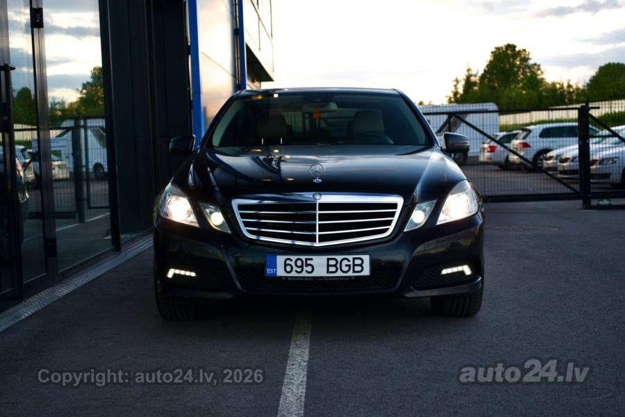 Melns Mercedes-Benz E-Class 2010 Tallina, ar dzinēja tilpumu 3.00 L un nobraukumu 423 tūkst. km par 6800 €, foto 9 vietnē AUTOMOTO.COM.LV