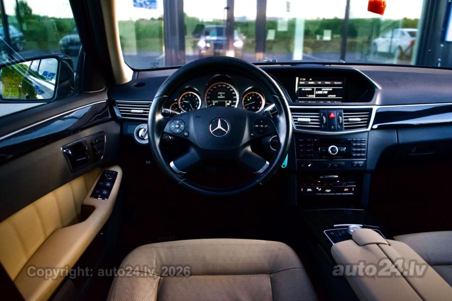 Melns Mercedes-Benz E-Class 2010 Tallina, ar dzinēja tilpumu 3.00 L un nobraukumu 423 tūkst. km par 6800 €, foto 13 vietnē AUTOMOTO.COM.LV