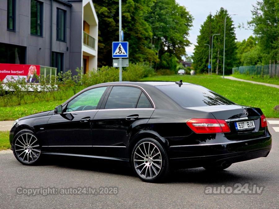 Black Mercedes-Benz E-Class 2010 in Tallinn, with an engine capacity of 3.00 L and mileage of 272 thousand km for 6990 €, photo 7 on AUTOMOTO.COM.LV