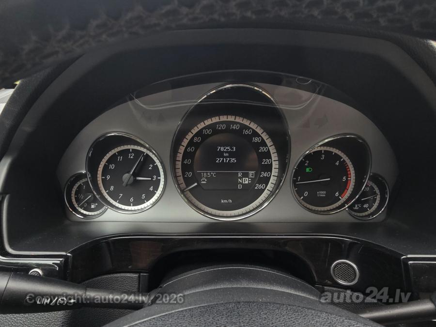 Black Mercedes-Benz E-Class 2010 in Tallinn, with an engine capacity of 3.00 L and mileage of 272 thousand km for 6990 €, photo 20 on AUTOMOTO.COM.LV