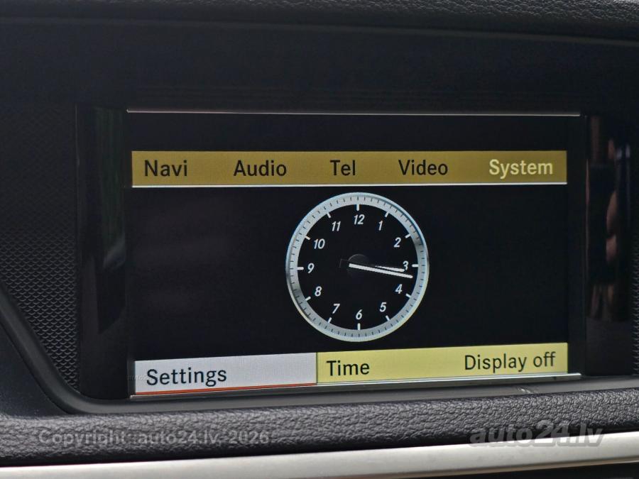 Black Mercedes-Benz E-Class 2010 in Tallinn, with an engine capacity of 3.00 L and mileage of 272 thousand km for 6990 €, photo 24 on AUTOMOTO.COM.LV