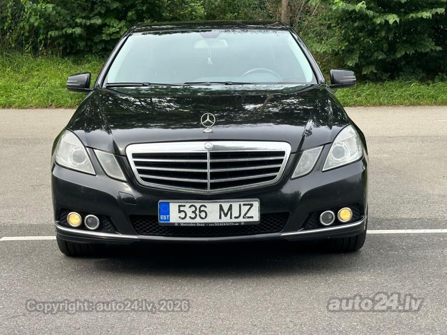 Black Mercedes-Benz E-Class 2010 in Tallinn, with an engine capacity of 2.10 L and mileage of 0 thousand km for 5490 €, photo 4 on AUTOMOTO.COM.LV