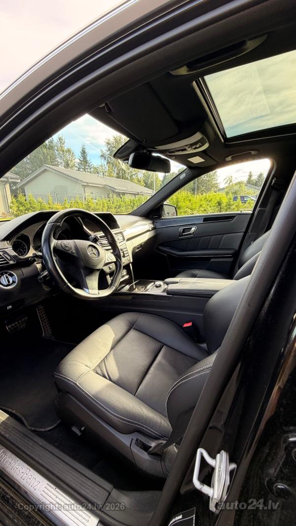 Melns Mercedes-Benz E-Class 2010 Tallina, ar dzinēja tilpumu 3.00 L un nobraukumu 320 tūkst. km par 9900 €, foto 9 vietnē AUTOMOTO.COM.LV