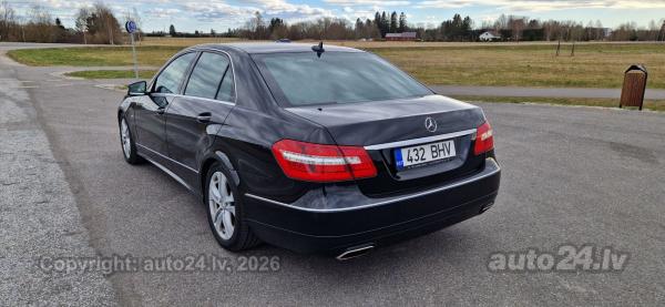 Melns Mercedes-Benz E-Class 2011 Saue, ar dzinēja tilpumu 3.00 L un nobraukumu 203 tūkst. km par 11200 €, foto 4 vietnē AUTOMOTO.COM.LV