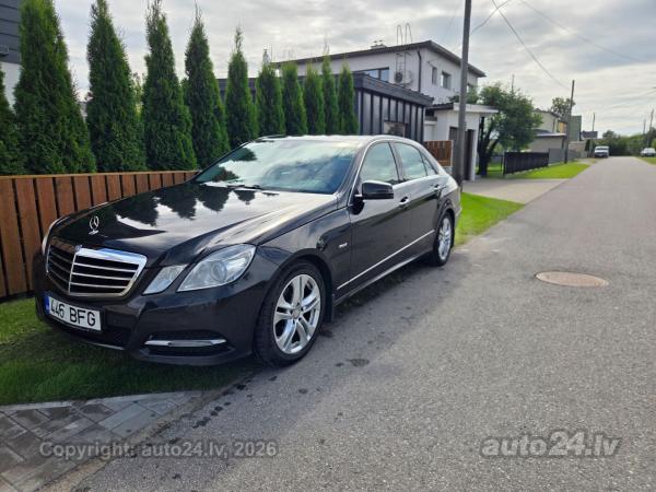 Melns Mercedes-Benz E-Class 2011 Pērnava, ar dzinēja tilpumu 1.80 L un nobraukumu 239 tūkst. km par 8900 €, foto 3 vietnē AUTOMOTO.COM.LV