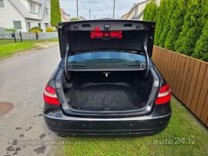 Melns Mercedes-Benz E-Class 2011 Pērnava, ar dzinēja tilpumu 1.80 L un nobraukumu 239 tūkst. km par 8900 €, foto 10 vietnē AUTOMOTO.COM.LV