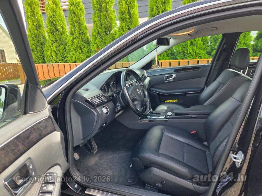 Melns Mercedes-Benz E-Class 2011 Pērnava, ar dzinēja tilpumu 1.80 L un nobraukumu 239 tūkst. km par 8900 €, foto 14 vietnē AUTOMOTO.COM.LV