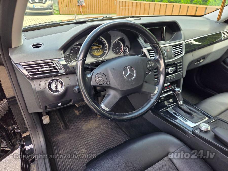 Melns Mercedes-Benz E-Class 2011 Pērnava, ar dzinēja tilpumu 1.80 L un nobraukumu 239 tūkst. km par 8900 €, foto 16 vietnē AUTOMOTO.COM.LV