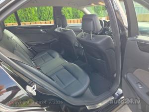 Melns Mercedes-Benz E-Class 2011 Pērnava, ar dzinēja tilpumu 1.80 L un nobraukumu 239 tūkst. km par 8900 €, foto 18 vietnē AUTOMOTO.COM.LV