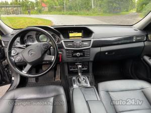 Melns Mercedes-Benz E-Class 2011 Tallina, ar dzinēja tilpumu 2.10 L un nobraukumu 266 tūkst. km par 7800 €, foto 8 vietnē AUTOMOTO.COM.LV
