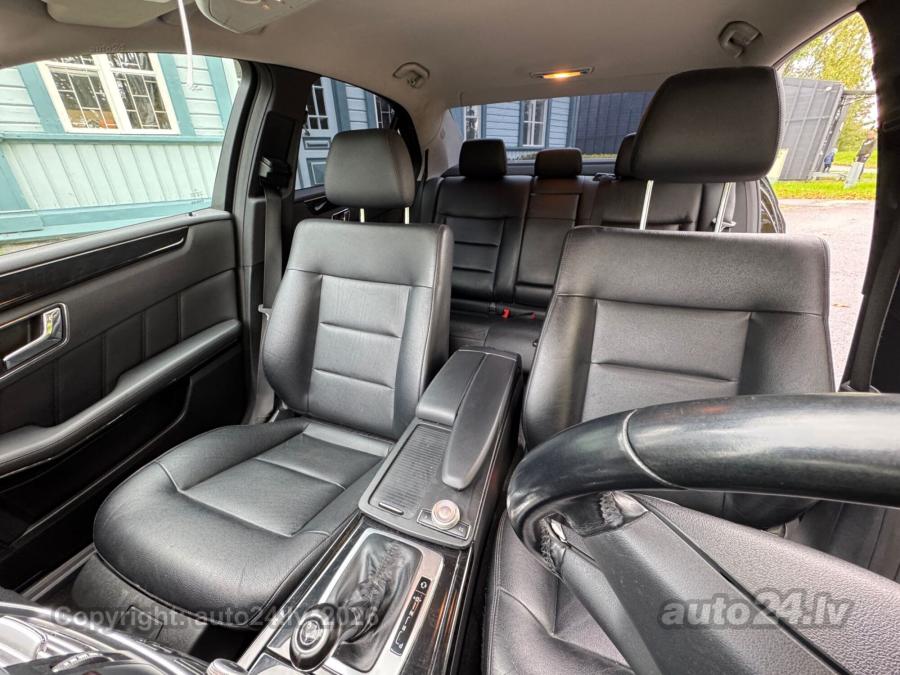 Melns Mercedes-Benz E-Class 2011 Tallina, ar dzinēja tilpumu 2.10 L un nobraukumu 266 tūkst. km par 7800 €, foto 10 vietnē AUTOMOTO.COM.LV