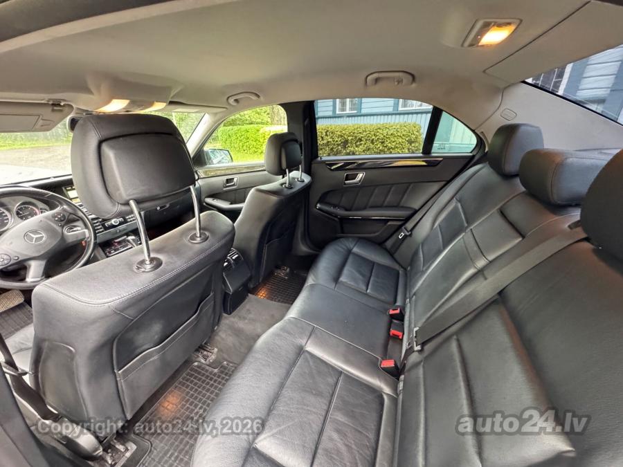 Melns Mercedes-Benz E-Class 2011 Tallina, ar dzinēja tilpumu 2.10 L un nobraukumu 266 tūkst. km par 7800 €, foto 11 vietnē AUTOMOTO.COM.LV