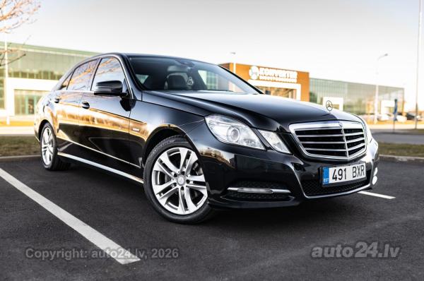 Melns Mercedes-Benz E-Class 2012 Tallina, ar dzinēja tilpumu 2.10 L un nobraukumu 299 tūkst. km par 7998 €, foto 2 vietnē AUTOMOTO.COM.LV