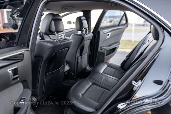 Melns Mercedes-Benz E-Class 2012 Tallina, ar dzinēja tilpumu 2.10 L un nobraukumu 299 tūkst. km par 7998 €, foto 10 vietnē AUTOMOTO.COM.LV