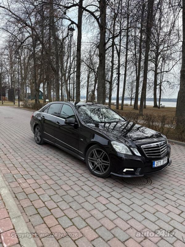Melns Mercedes-Benz E-Class 2012 Tallina, ar dzinēja tilpumu 2.20 L un nobraukumu 397 tūkst. km par 12500 €, foto 1 vietnē AUTOMOTO.COM.LV