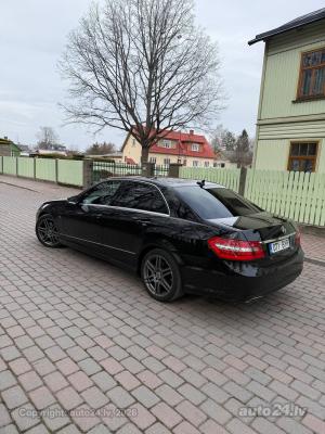 Black Mercedes-Benz E-Class 2012 in Tallinn, with an engine capacity of 2.20 L and mileage of 397 thousand km for 12500 €, photo 6 on AUTOMOTO.COM.LV