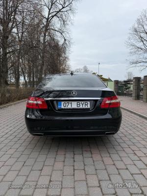 Black Mercedes-Benz E-Class 2012 in Tallinn, with an engine capacity of 2.20 L and mileage of 397 thousand km for 12500 €, photo 9 on AUTOMOTO.COM.LV
