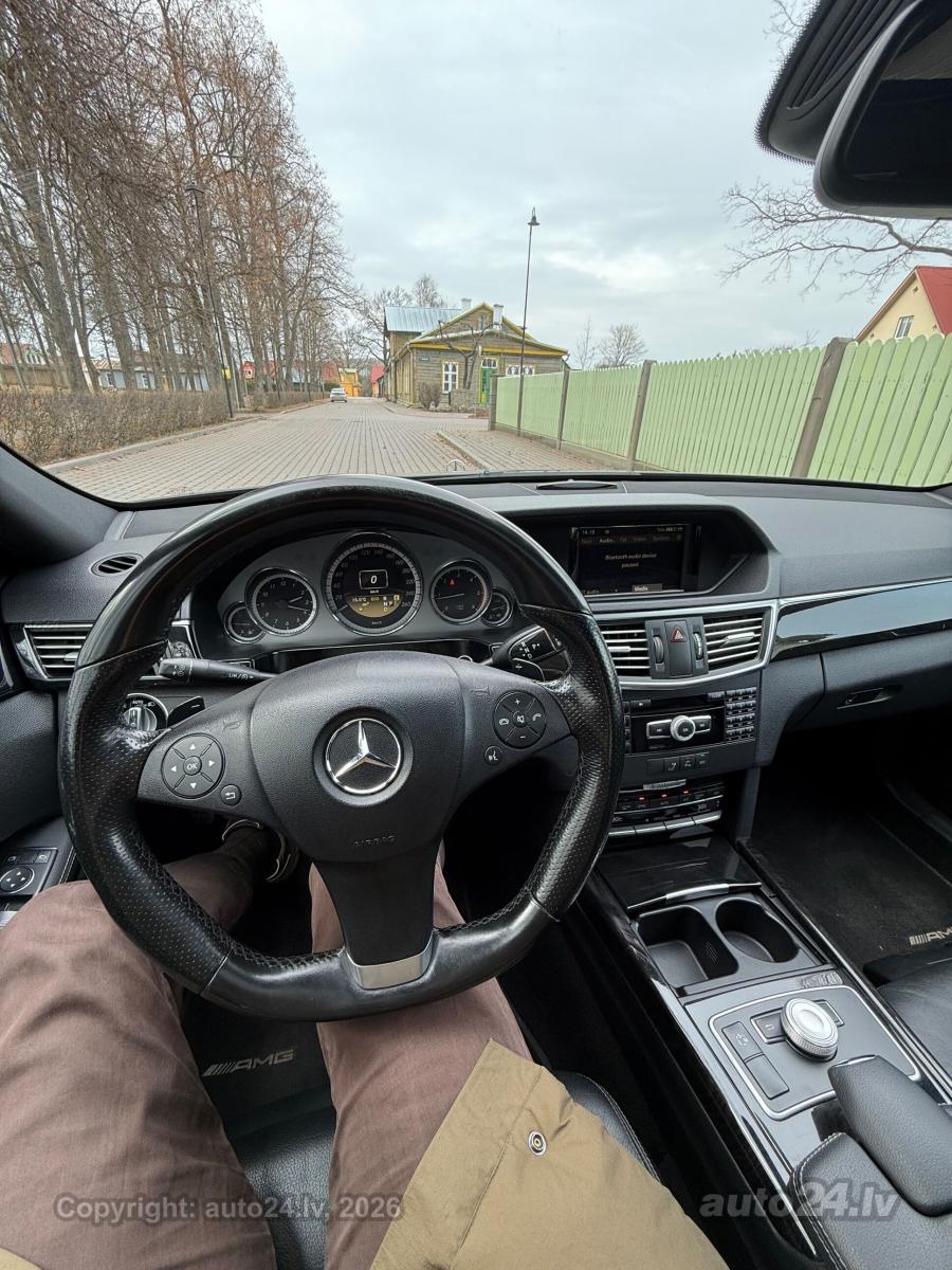 Black Mercedes-Benz E-Class 2012 in Tallinn, with an engine capacity of 2.20 L and mileage of 397 thousand km for 12500 €, photo 11 on AUTOMOTO.COM.LV