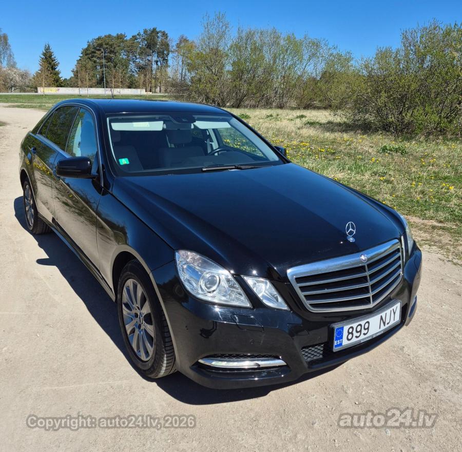 Melns Mercedes-Benz E-Class 2012 Tallina, ar dzinēja tilpumu 2.10 L un nobraukumu 215 tūkst. km par 8990 €, foto 4 vietnē AUTOMOTO.COM.LV