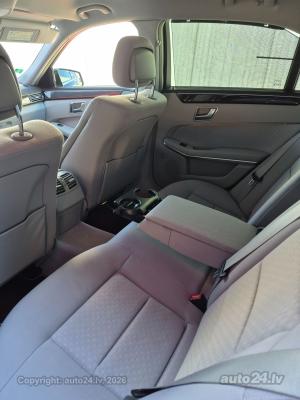 Melns Mercedes-Benz E-Class 2012 Tallina, ar dzinēja tilpumu 2.10 L un nobraukumu 215 tūkst. km par 8990 €, foto 10 vietnē AUTOMOTO.COM.LV