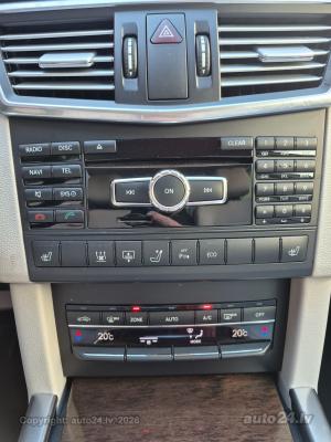 Melns Mercedes-Benz E-Class 2012 Tallina, ar dzinēja tilpumu 2.10 L un nobraukumu 215 tūkst. km par 8990 €, foto 14 vietnē AUTOMOTO.COM.LV